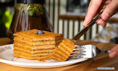 Indian bakers make the world’s ‘longest’ cake - Global Times