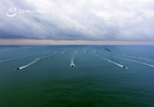 Amphibious armored vehicles in beach raid training - Global Times