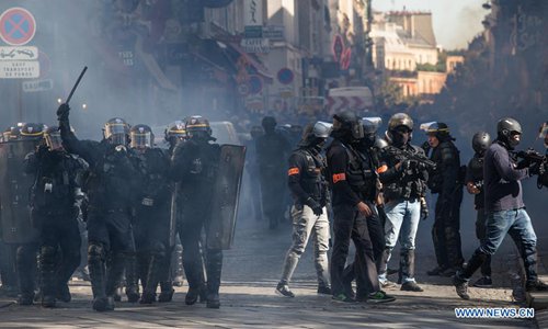 137 people arrested as "Yellow Vest" renews in Paris - Global Times