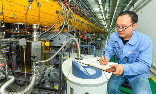 China's "Super Microscope" starts new experiments to explore microworld ...