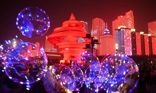 Light show held in Qingdao to celebrate 70th founding anniversary of ...
