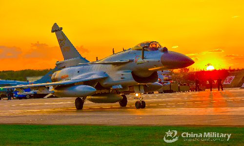 J-10 fighter jets conduct unscripted air combat exercise at night ...
