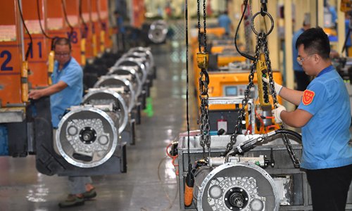 Heavy-duty transmission producer Shaanxi Fast Auto sets records ...