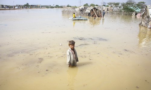 Hundreds displaced, houses affected in Pakistan's Karachi as cyclone ...