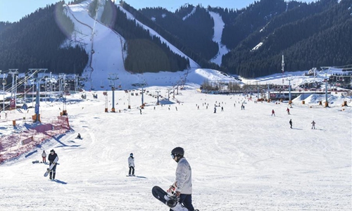 Urumqi incorporates winter entertainment facilities, local ethnic ...