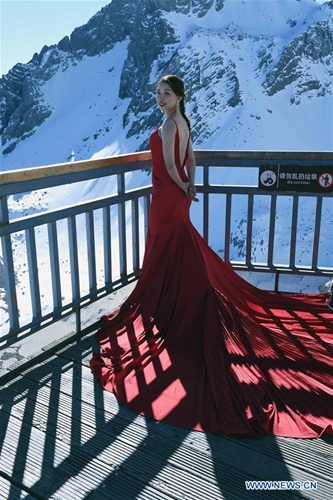 Winter scenery of Yulong Snow Mountain in Lijiang, China's Yunnan ...