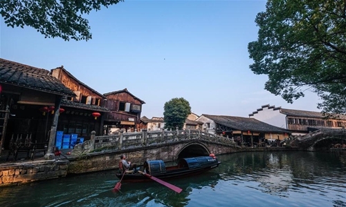 Anchang ancient town in China's Zhejiang attracts lots of tourists ...