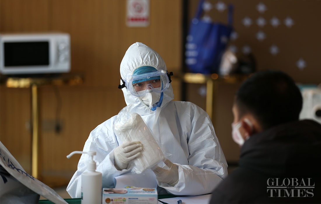 People in centralized isolation points fight coronavirus outbreak ...