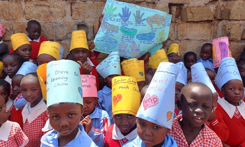 1,000 Kenyan children chant "Stay strong China" to cheer up coronavirus ...