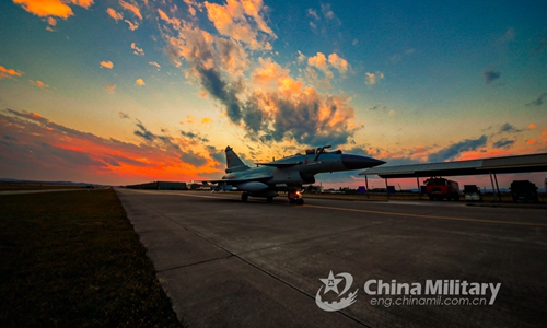 J-10 fighter jets taxi down the flightline - Global Times