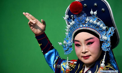 Professor promotes Henan Yu Opera via live streaming - Global Times