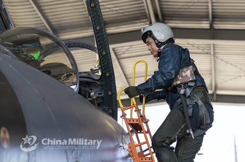 Fighter jets participate in round-the-clock flight training - Global Times