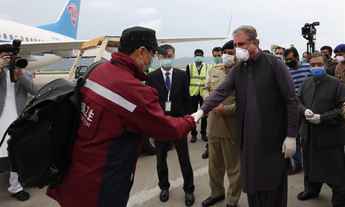 Chinese medical team arrives in Pakistan to help fight COVID-19 ...