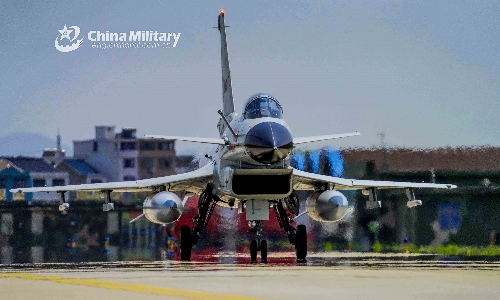 Naval pilots participate in round-the-clock flight - Global Times