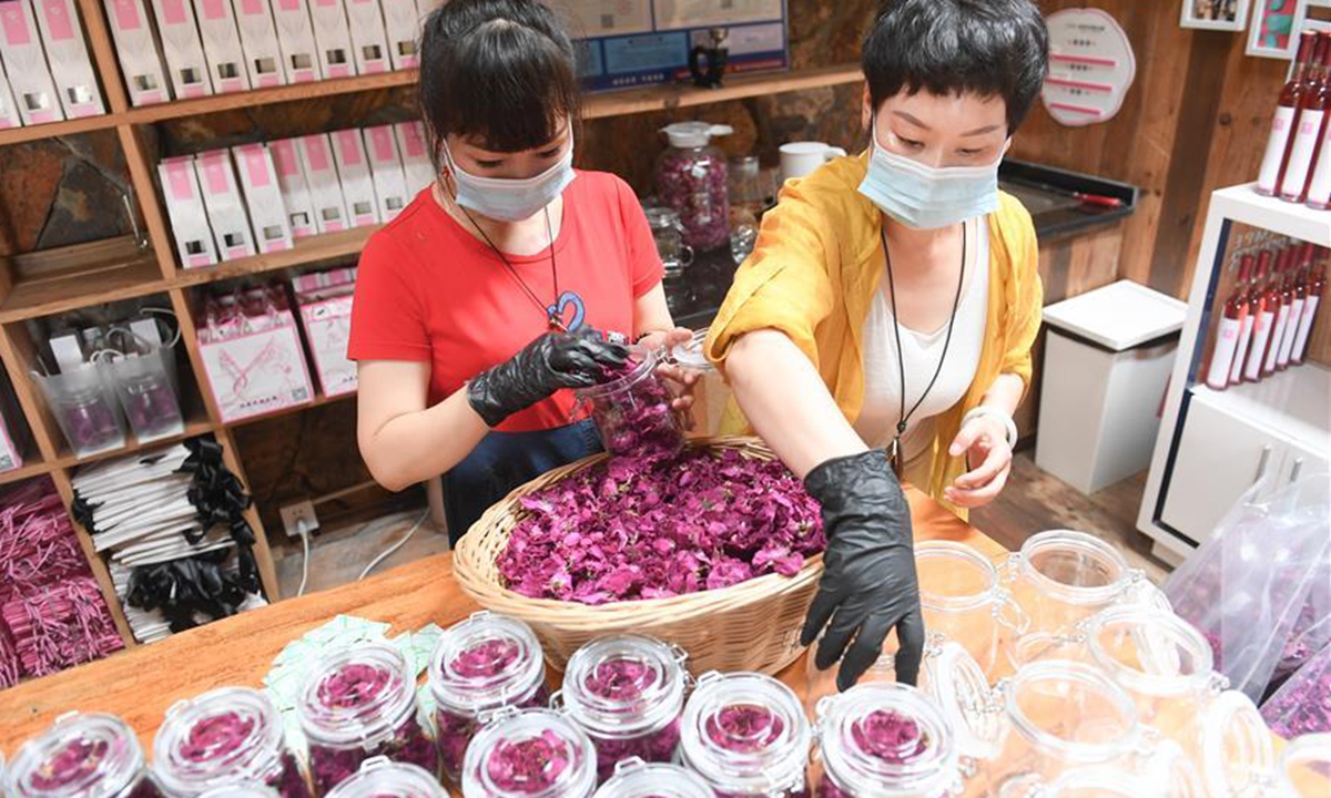 Cosmetics industry booms in Daixi Town, Zhejiang - Global Times