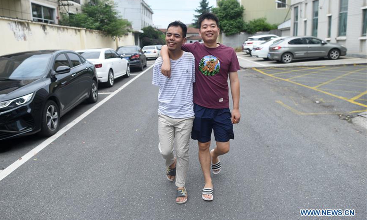 Pic story: armless man and his online store - Global Times