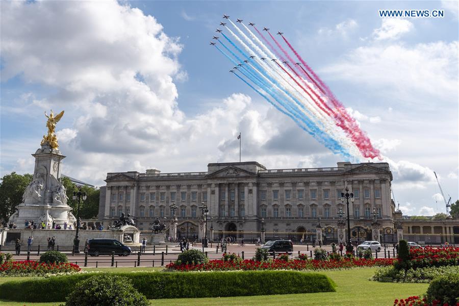 Flypast performed above London after meeting between British PM Johnson ...