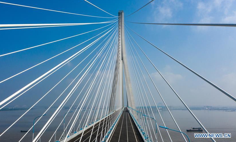Bridge linking Nantong and Zhangjiagang opens to traffic on July 1 ...