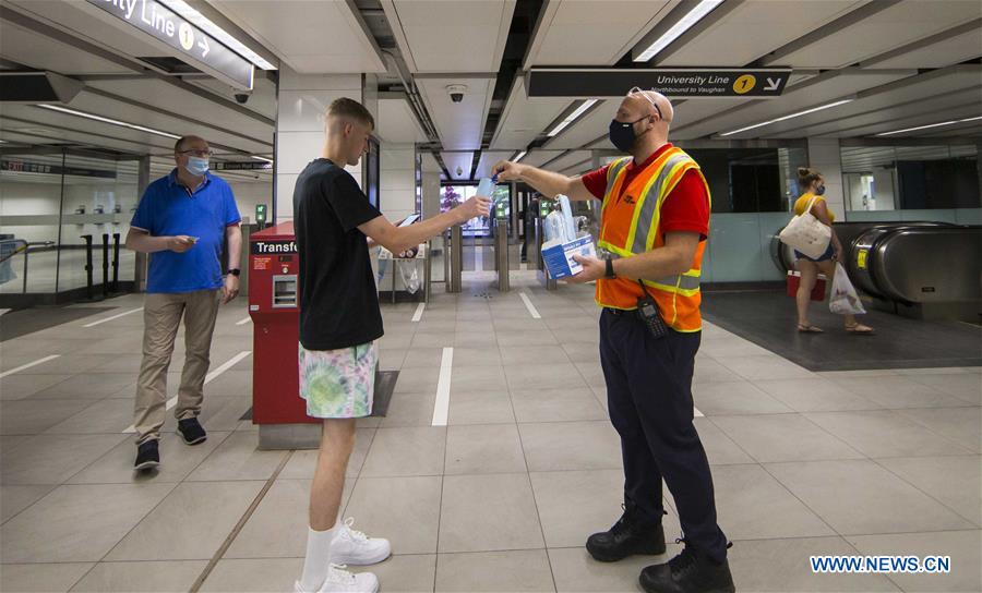 Toronto Transit Commission requires riders to wear face masks - Global ...
