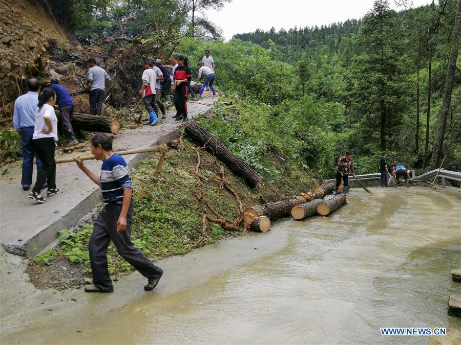 Heavy downpours batter Chongqing - Global Times