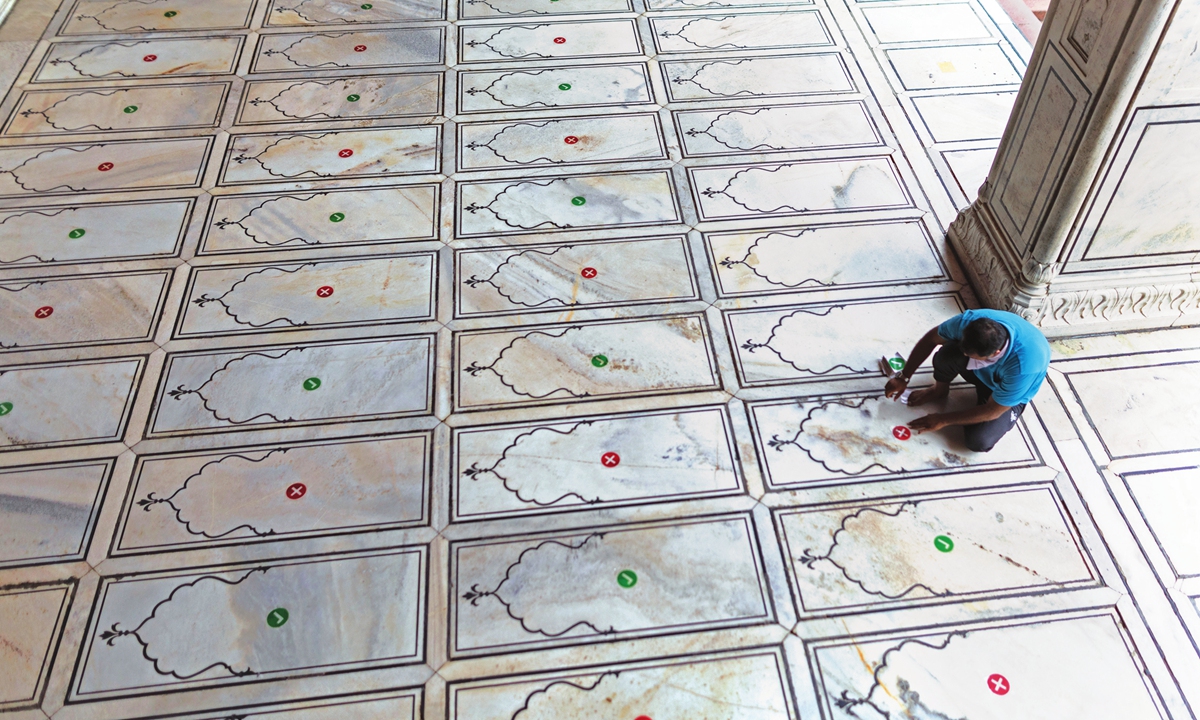 Praying at a distance - Global Times