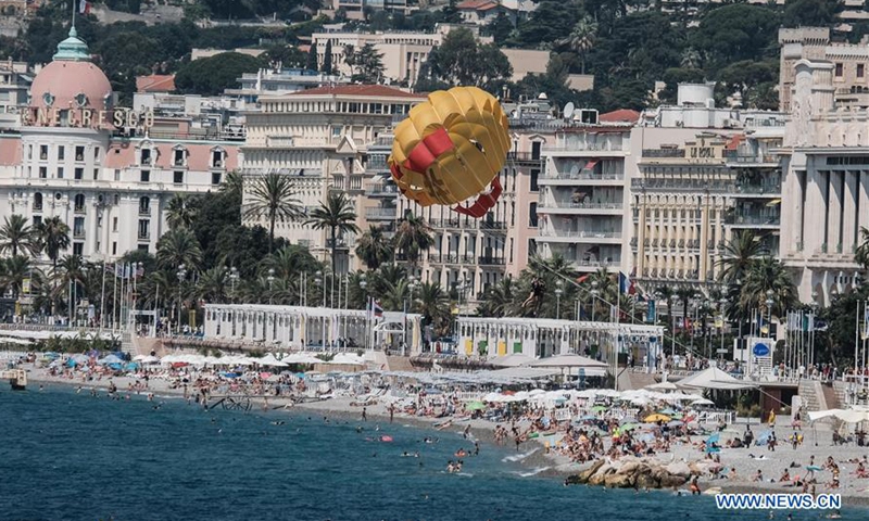 People enjoy leisure time in Nice, France - Global Times