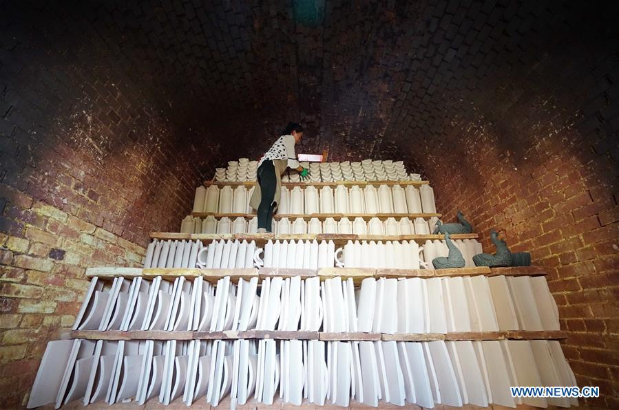 Brick factory in N China's town produces blue bricks for antique ...