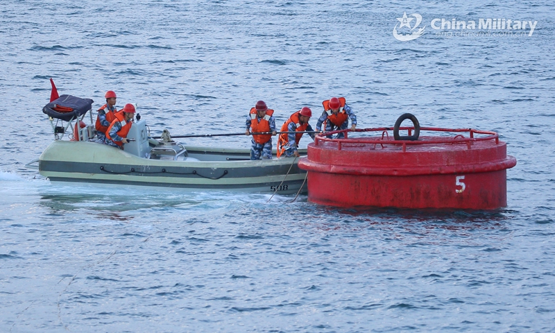 Frigate flotilla train in South China Sea - Global Times