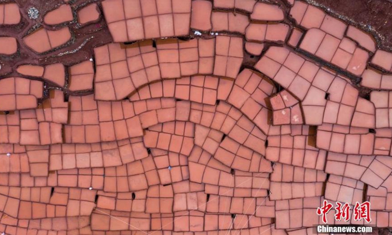 Ancient technique of salt production well-preserved in China's Tibet ...