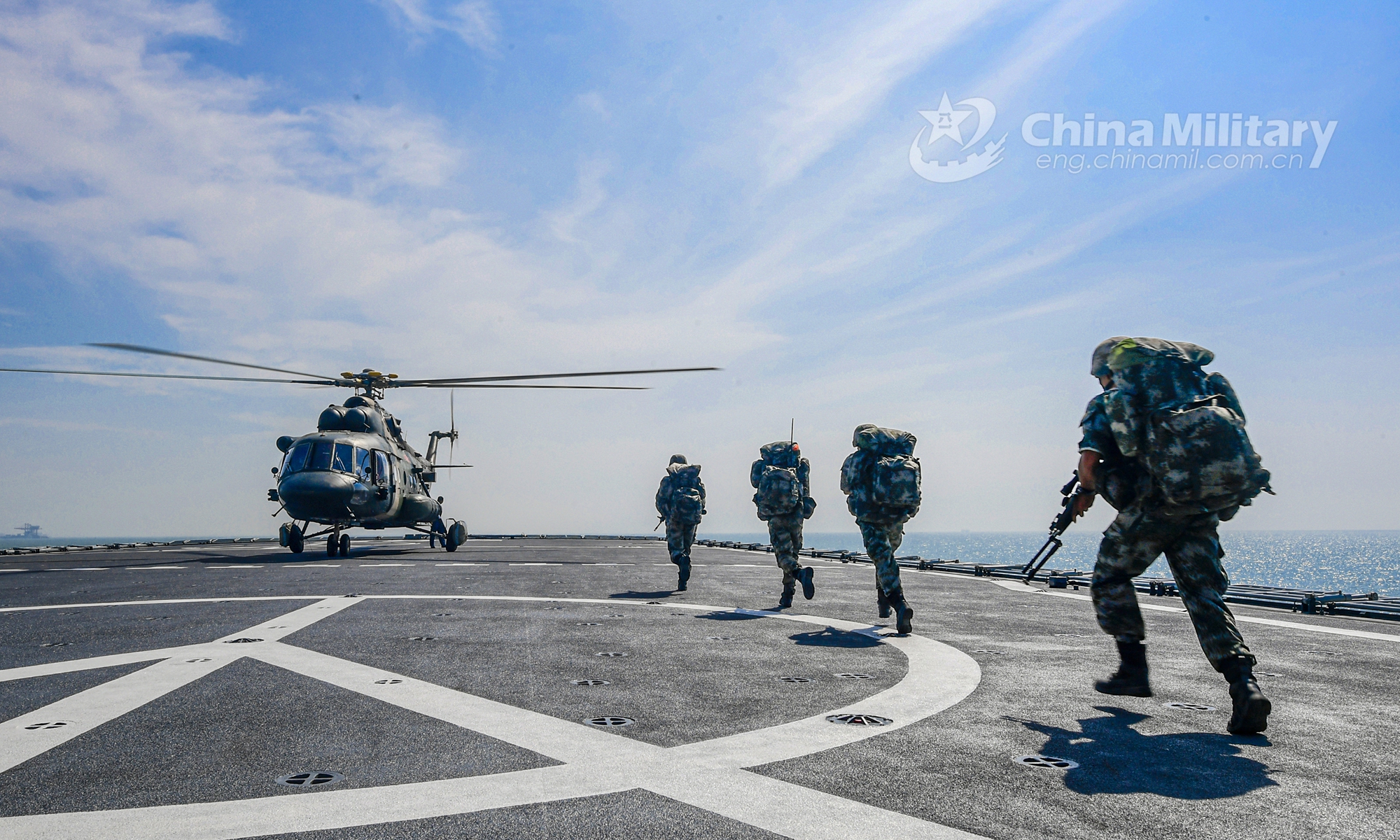 PLA army and navy soldiers conduct joint maritime training - Global Times