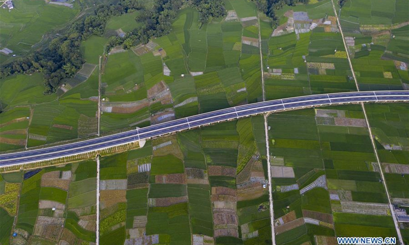 Expressway linking Tengchong, Longchuan in SW China opens to traffic ...