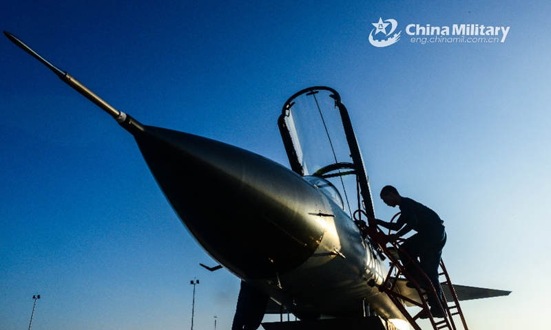 J-10 fighter jets leave for round-the-clock flight - Global Times