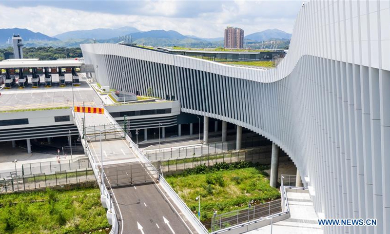 Liantang Port/Heung Yuen Wai Boundary Control Point at Hong Kong ...