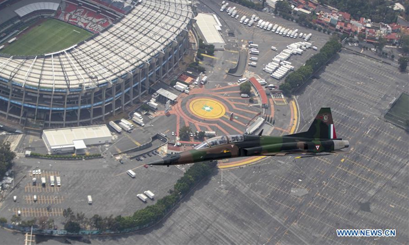 Military parade held to commemorate Mexico's Independence Day in Mexico ...