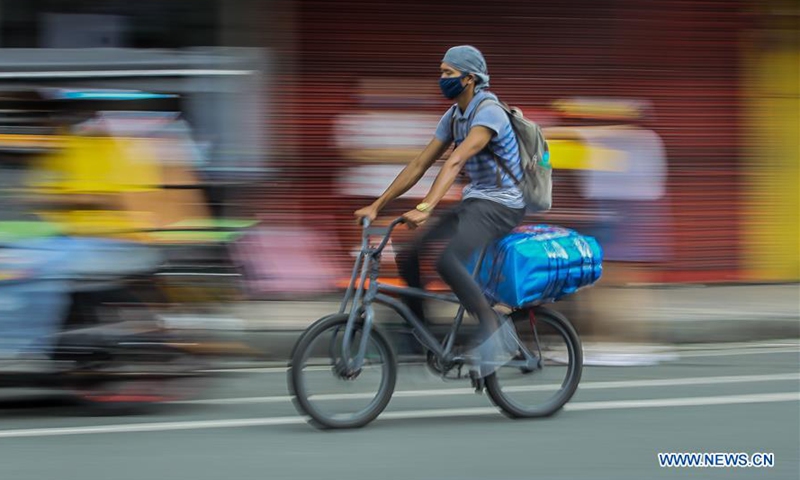 People ride bicycles during World Car Free Day in Philippines - Global ...