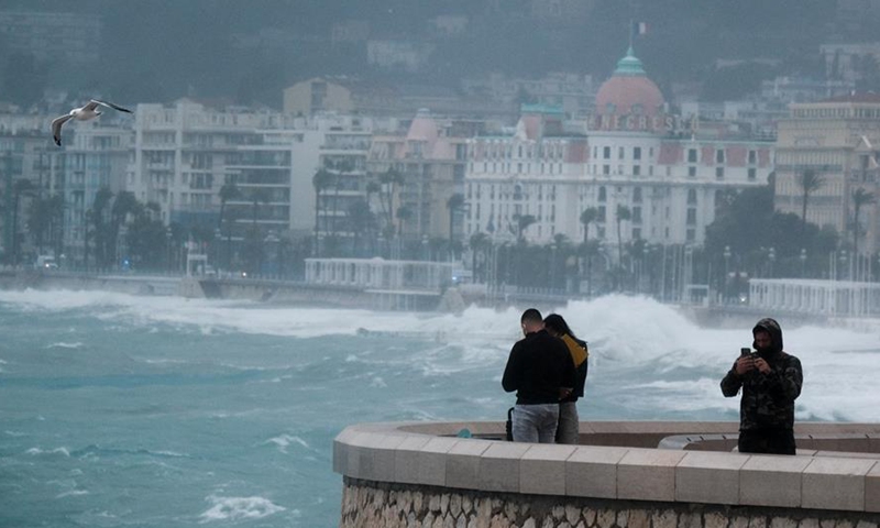Waves hit shore as storm Alex reaches French riviera's coasts - Global ...
