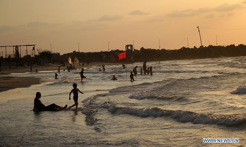 Sunset scenery at seaside in Gaza City - Global Times