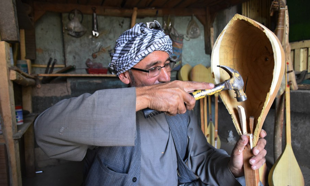 Local vocalists strive to revive traditional music in Afghanistan ...