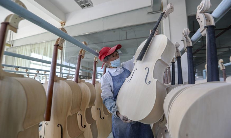 E China's town famous for making bowed string instruments - Global Times