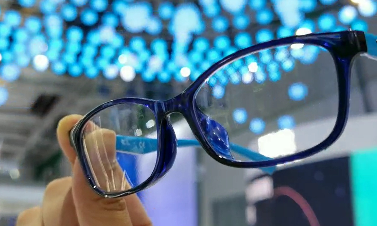 France’s Essilor debuts eyeglass lens at CIIE that can ‘control ...
