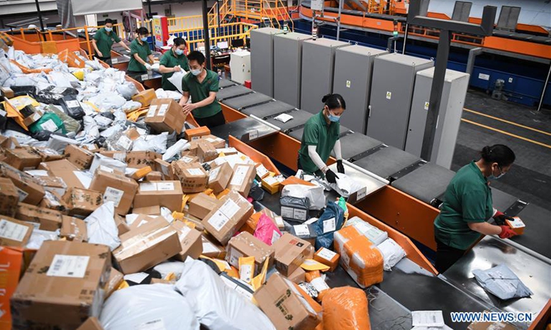 China's logistics sector maintains expansion in October - Global Times