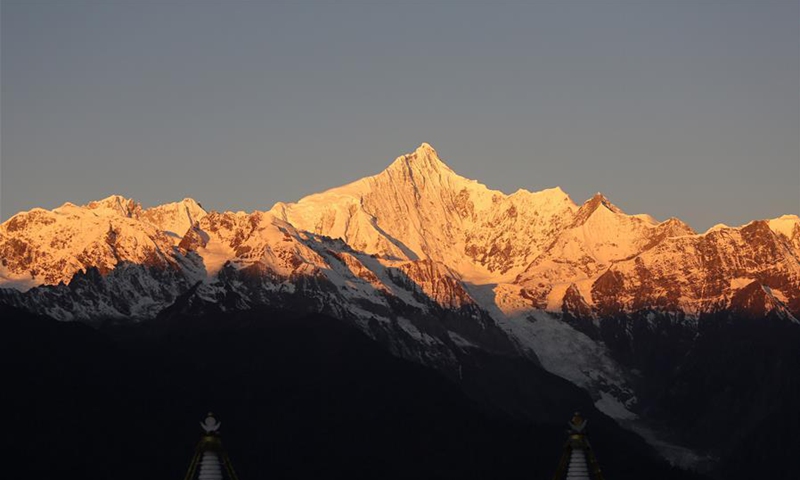 Scenery of Meili Snow Mountains at sunrise in Yunnan - Global Times