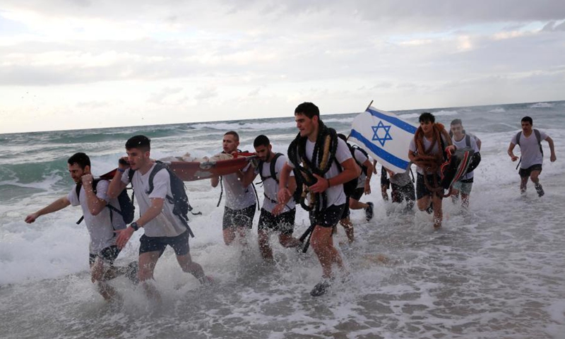Israeli youths take part in training session for army unit on Palmachim ...