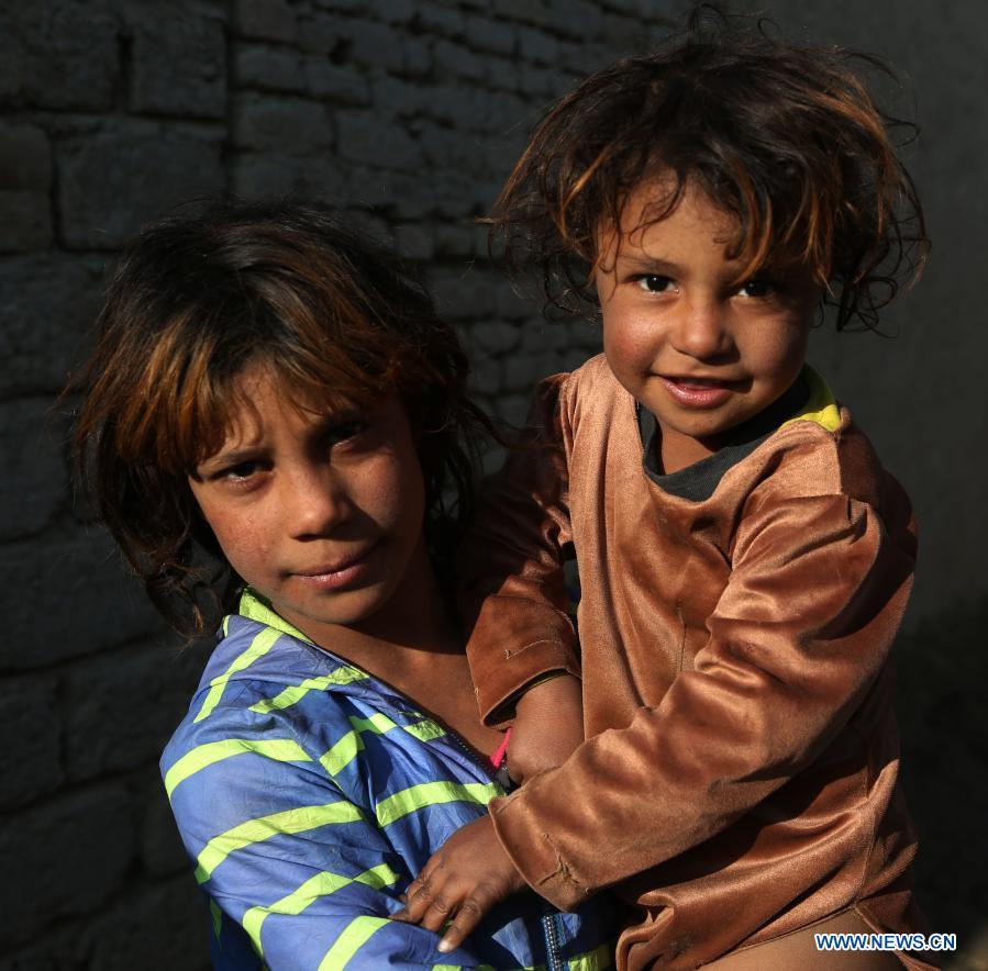 Children play at refugee camp in Kabul, Afghanistan - Global Times