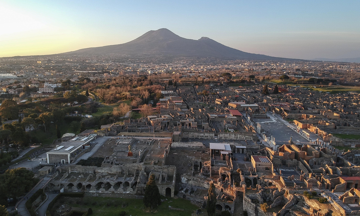 Remains of two victims of 79 AD volcanic eruption unearthed at Pompeii ...