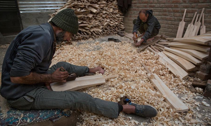 In pics: cricket bat factory in Indian-controlled Kashmir - Global Times