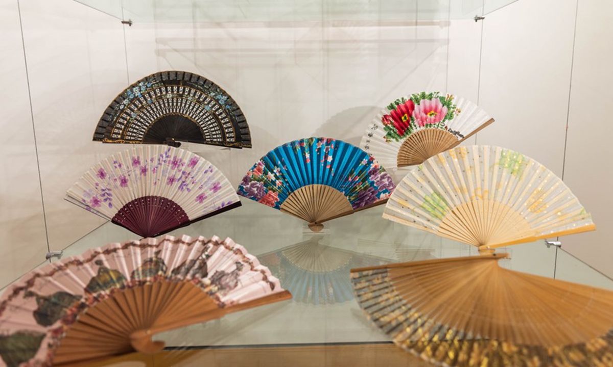 Exhibition "The Art of the Fan" held in Canberra, Australia - Global Times