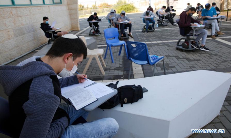 High school classes in Israel resume in places defined as "green" or ...