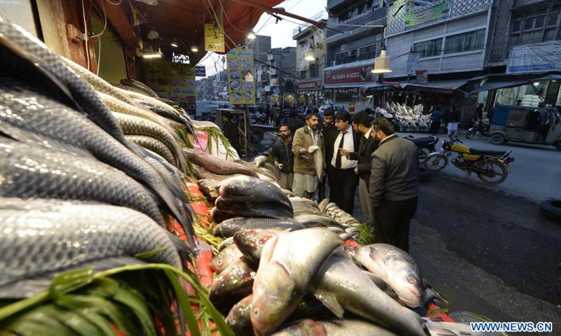 Road side fish market in Rawalpindi, Pakistan - Global Times