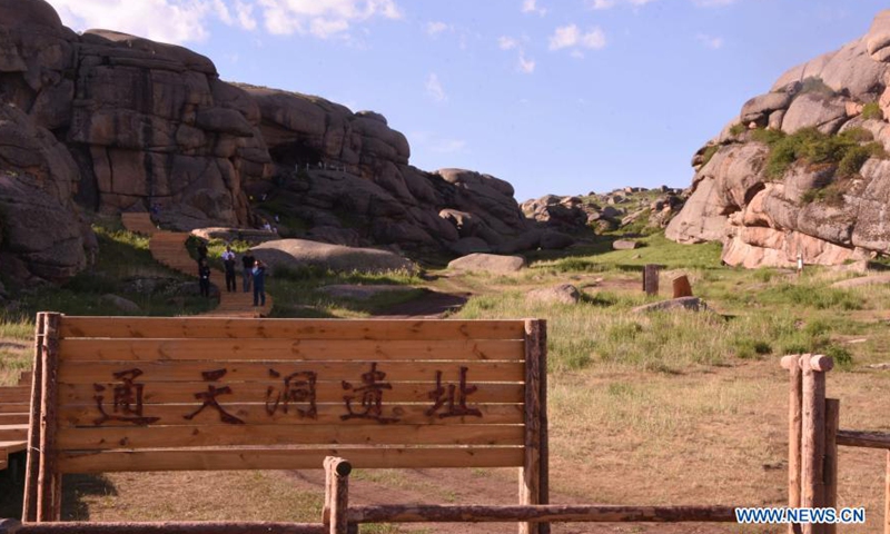 Archaeologists unearth 5,000-yr-old bronze ware in Xinjiang - Global Times